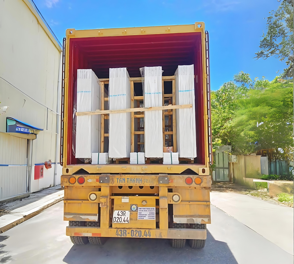 How Many Quartz Slabs Fit in A Container?